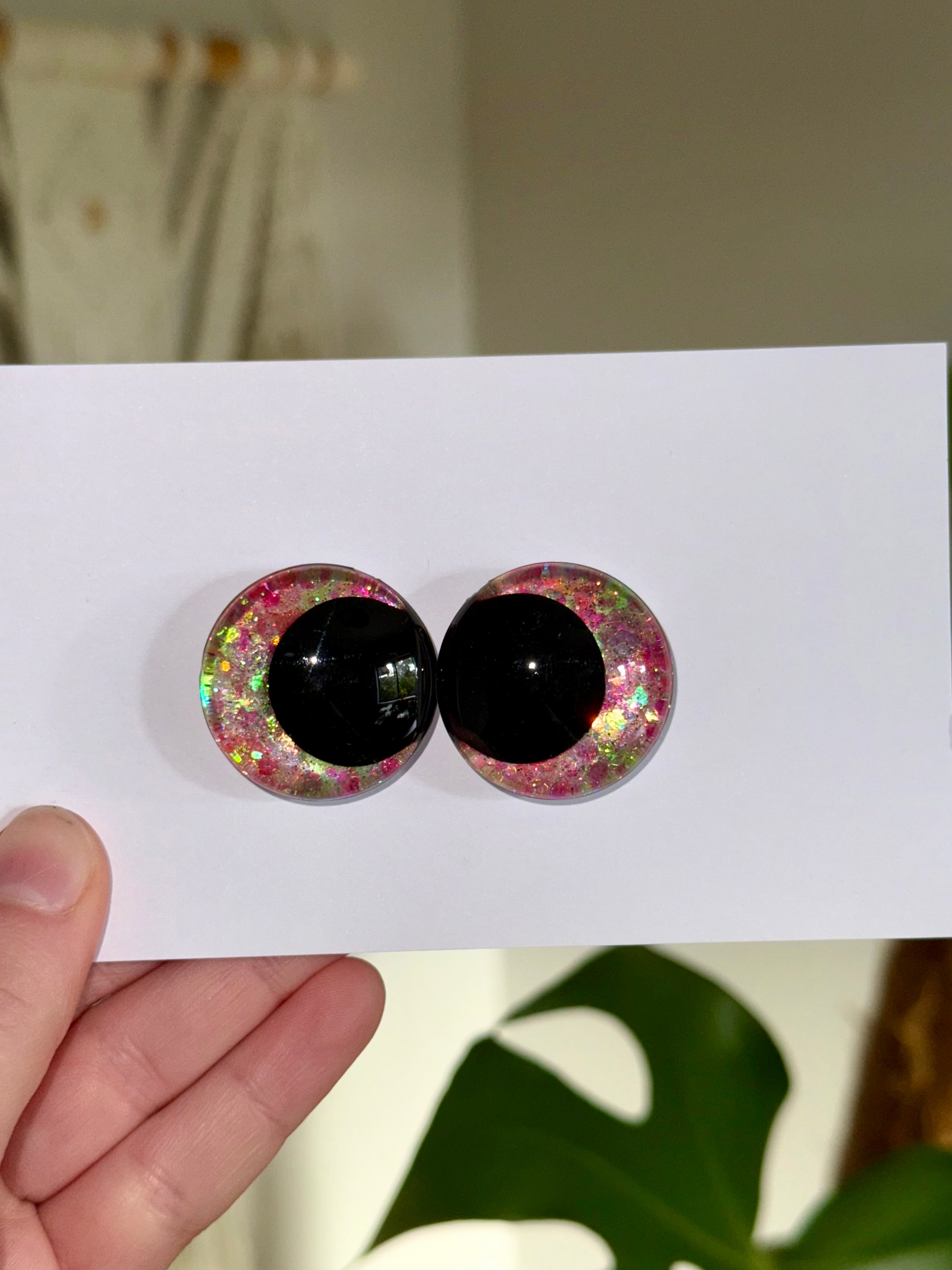 'Ivysaur' 30mm Safety Eyes – TheGirlWhoKnots